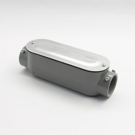 C14R9 - Conduleta de 1¼" recta EMT UL CH