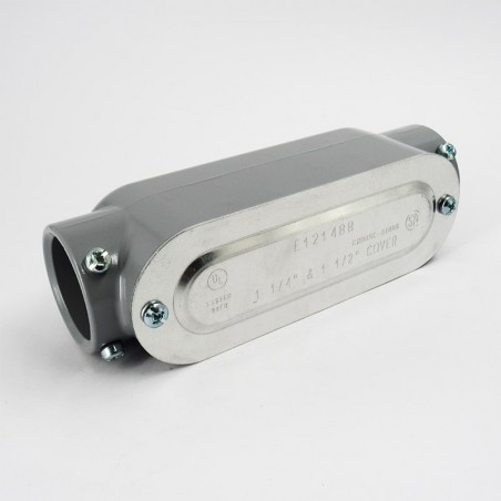 C15R1 - Conduleta 1½" recta EMT Cooper Crouse Hinds